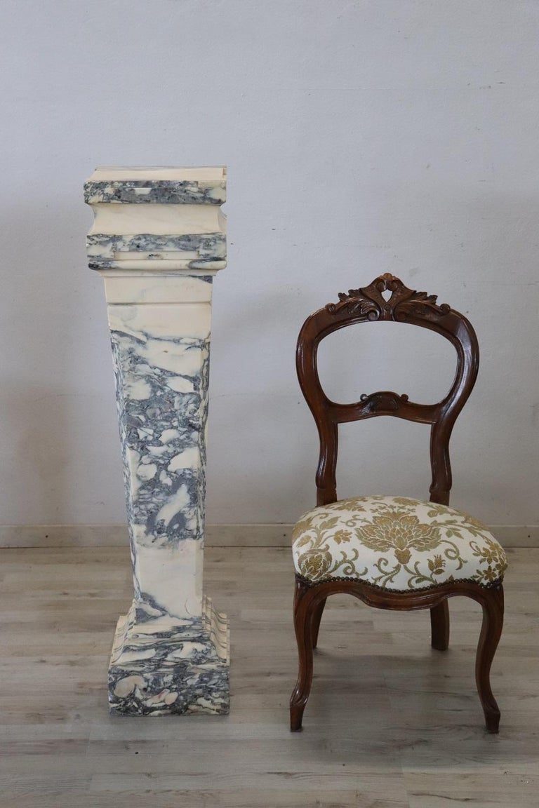 Art Déco Large Column in Italian Calacatta Marble For Sale at 1stDibs