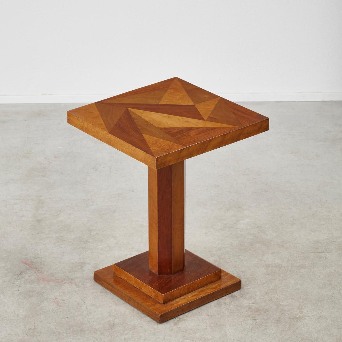 Art Deco marquetry side table, UK 1930s. For Sale at 1stDibs