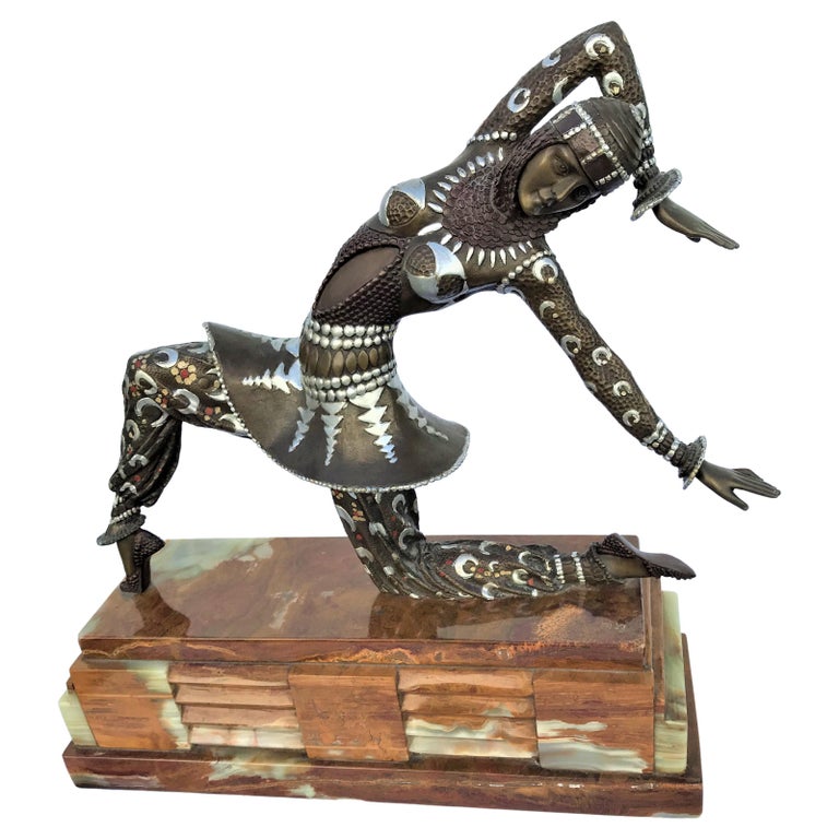 Art Deco/Modern Dancer in Dance Pose For Sale at 1stDibs