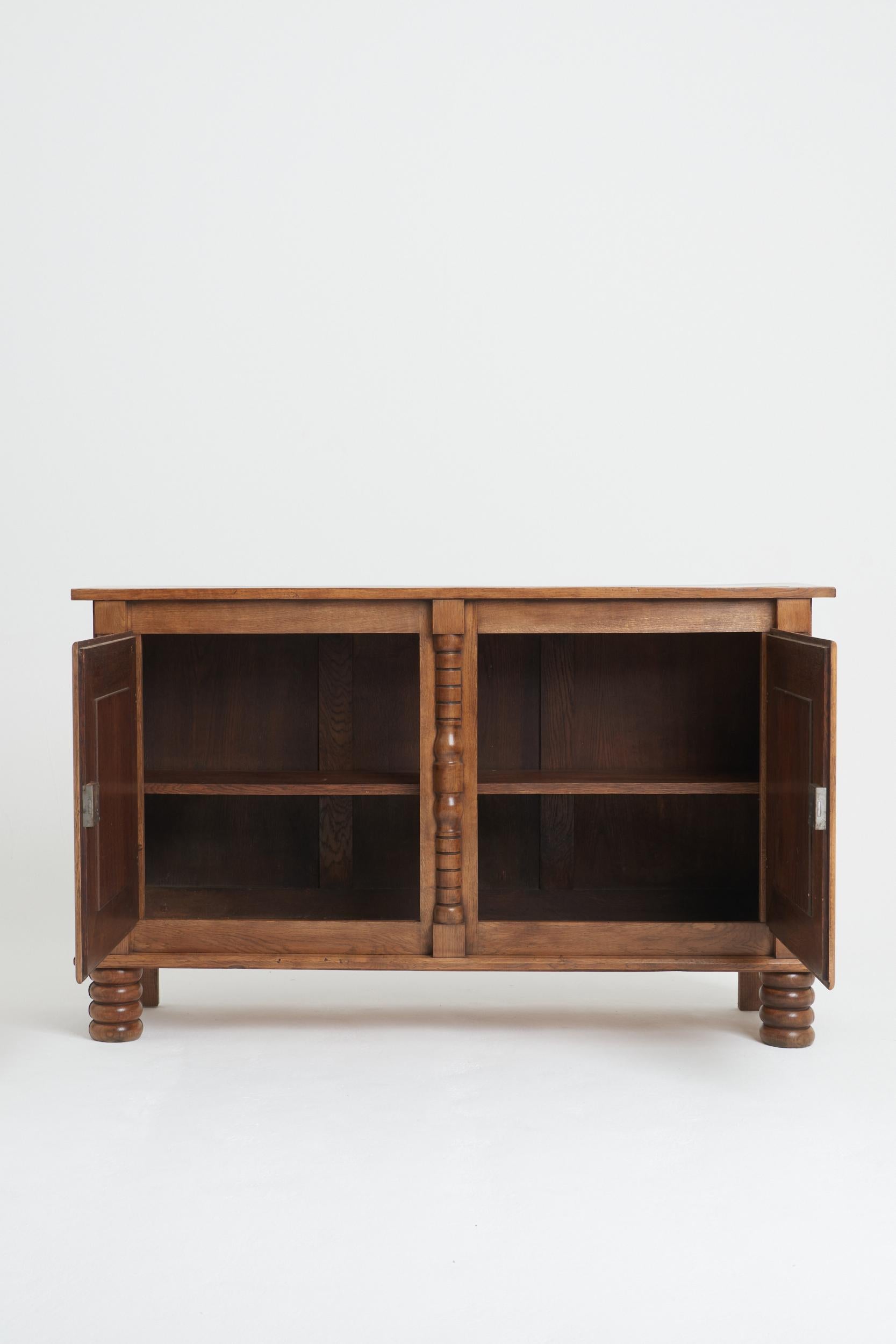 Art Deco Oak Buffet For Sale at 1stDibs