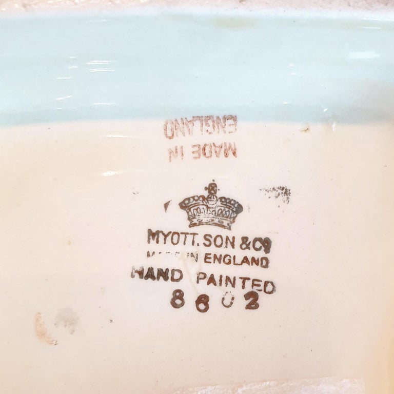 Art Deco Odeon Style Myott 'Moderne' Pyramid Fan Vase at 1stDibs