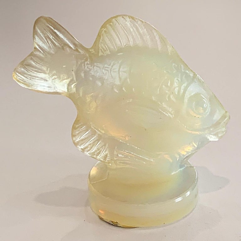 Art Deco Opalescent Sabino Art Glass Figurine of a Fish For Sale at 1stDibs