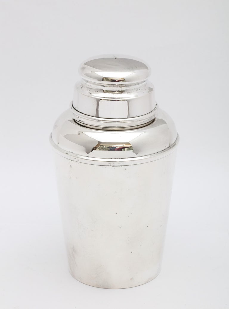 Art Deco Period Sterling Silver Cocktail Shaker For Sale at 1stDibs