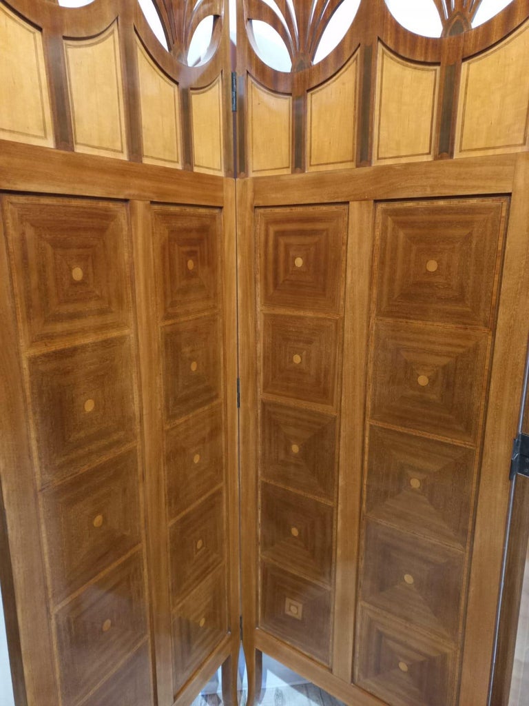 Art Deco screen made of solid wood For Sale at 1stDibs
