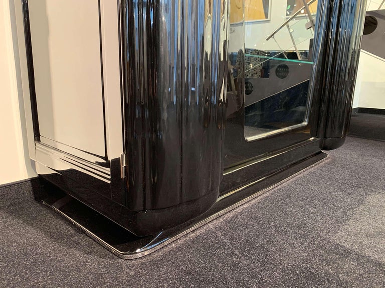Big Art Deco Showcase, Black Piano Lacquer, France, circa 1930 at 1stDibs