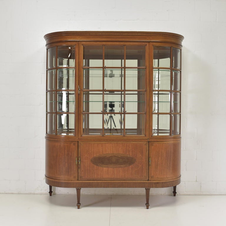 Art Deco Showcase in Mahogany, 1925 For Sale at 1stDibs