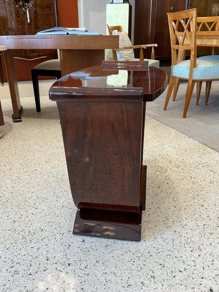 Art Deco Side Table For Sale at 1stDibs