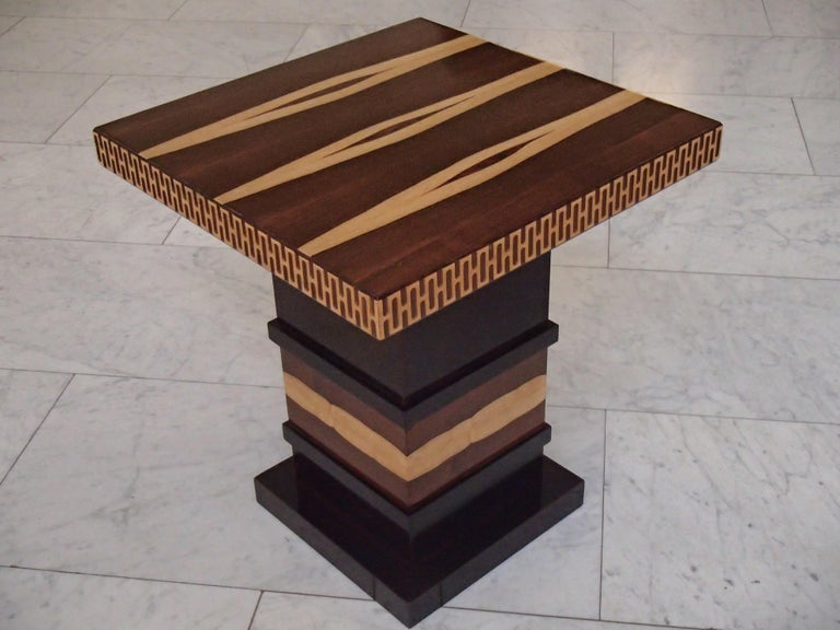 Art Deco Sophisticated Decorative Table with Rare Etimoe Veneer For Sale at 1stDibs
