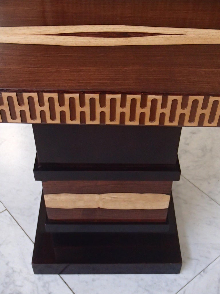 Art Deco Sophisticated Decorative Table with Rare Etimoe Veneer For Sale at 1stDibs