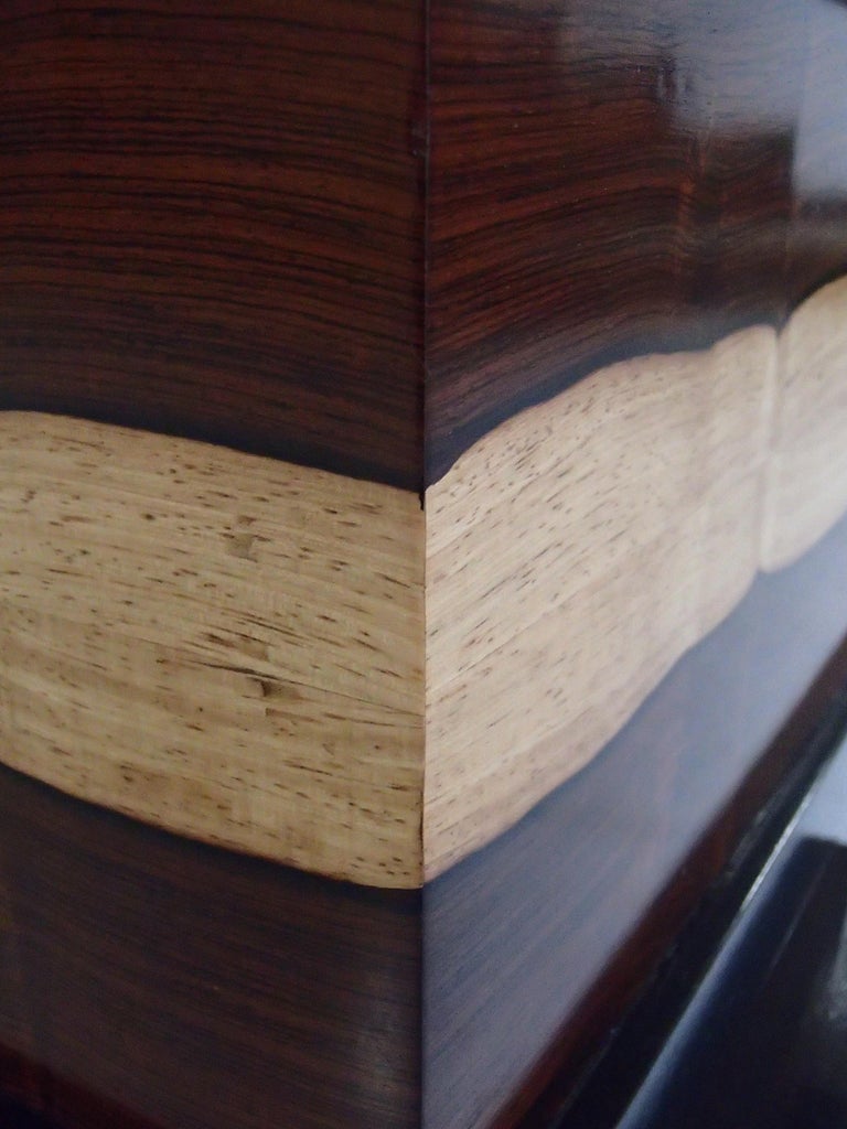 Art Deco Sophisticated Decorative Table with Rare Etimoe Veneer For Sale at 1stDibs