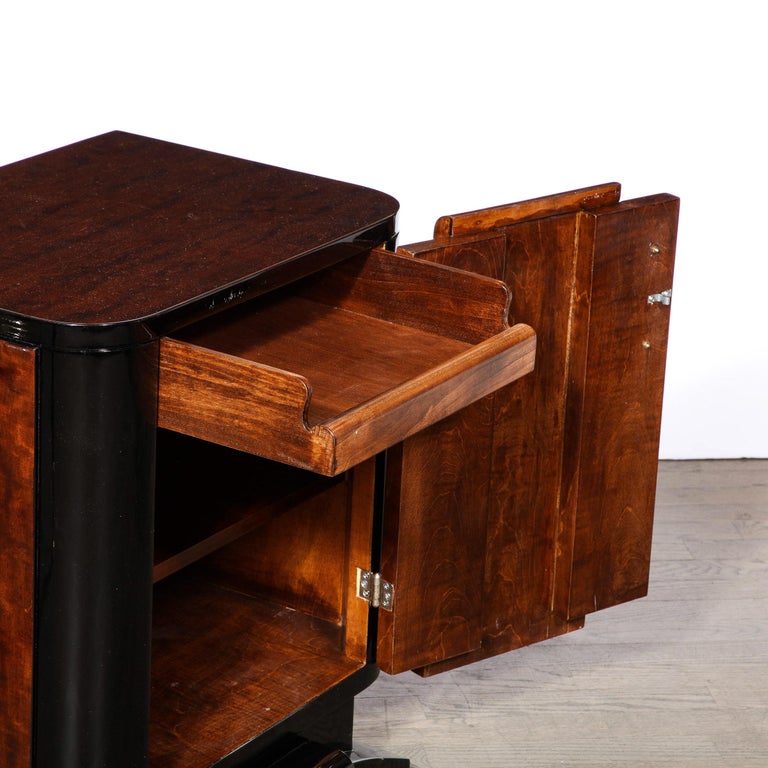 Art Deco Streamlined End Tables/Night Stands in Burled Walnut w ...