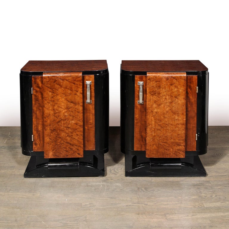 Art Deco Streamlined End Tables/Night Stands in Burled Walnut w ...