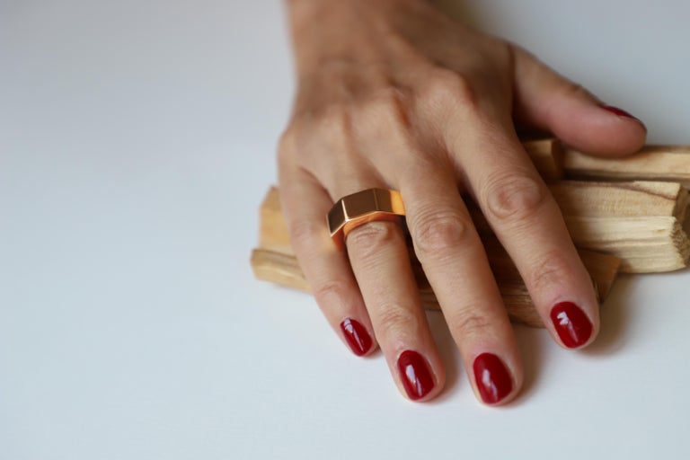 Art Deco Style Customizable 18 Karat Yellow Gold Unisex Modern Design ...