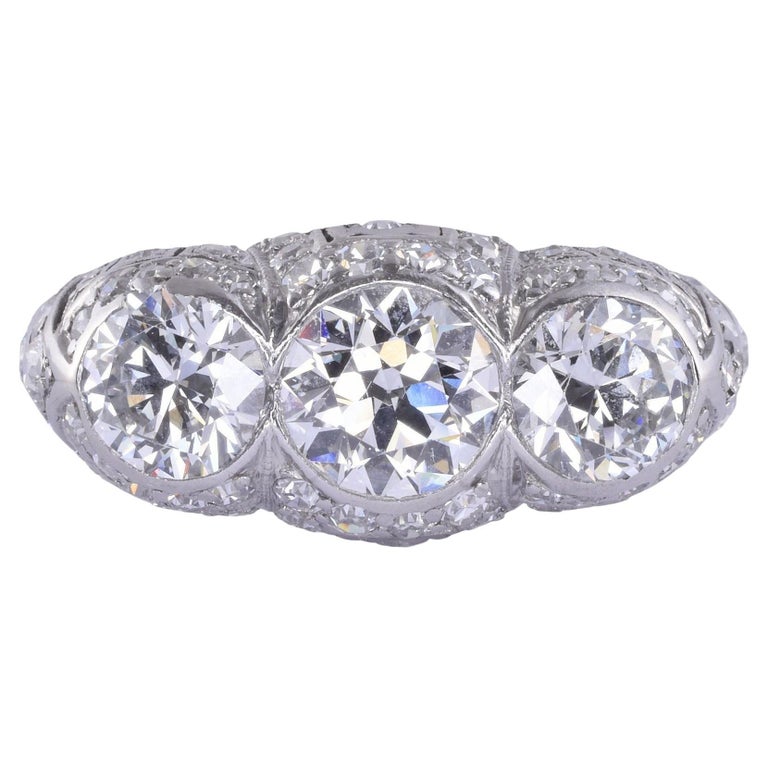 Art Deco Three Center Diamond Platinum Ring For Sale at 1stDibs