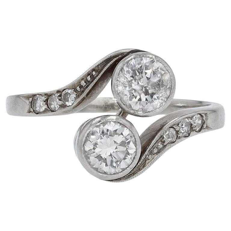 Art Deco Two Stone Diamond Toi et Moi Engagement Ring For Sale at 1stDibs