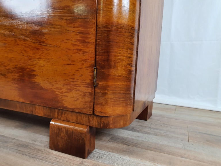 Art Decò Wardrobe in Walnut with Shelf and Stick For Sale at 1stDibs