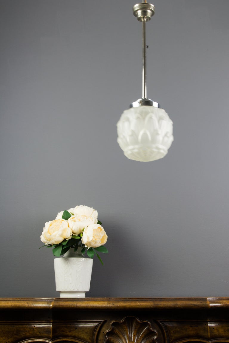 Art Deco White Frosted Glass And Chrome Pendant Ceiling Light 1930s