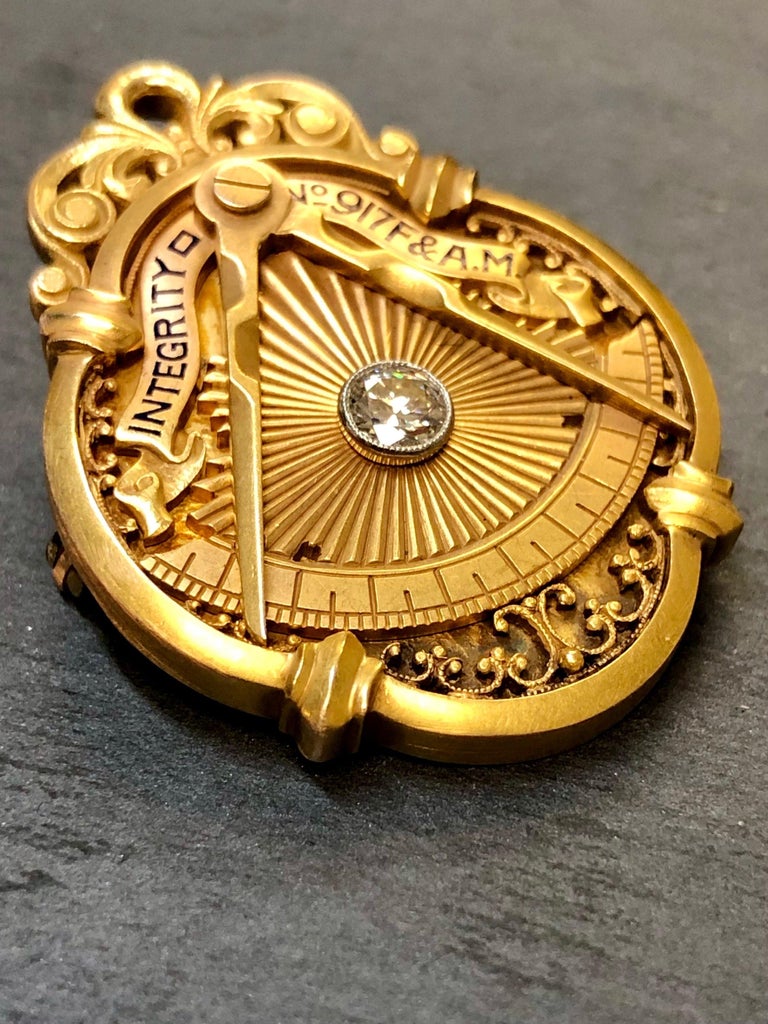 Vintage Art Deco 18K Diamond Masonic Award Pin Brooch For Sale at 1stDibs