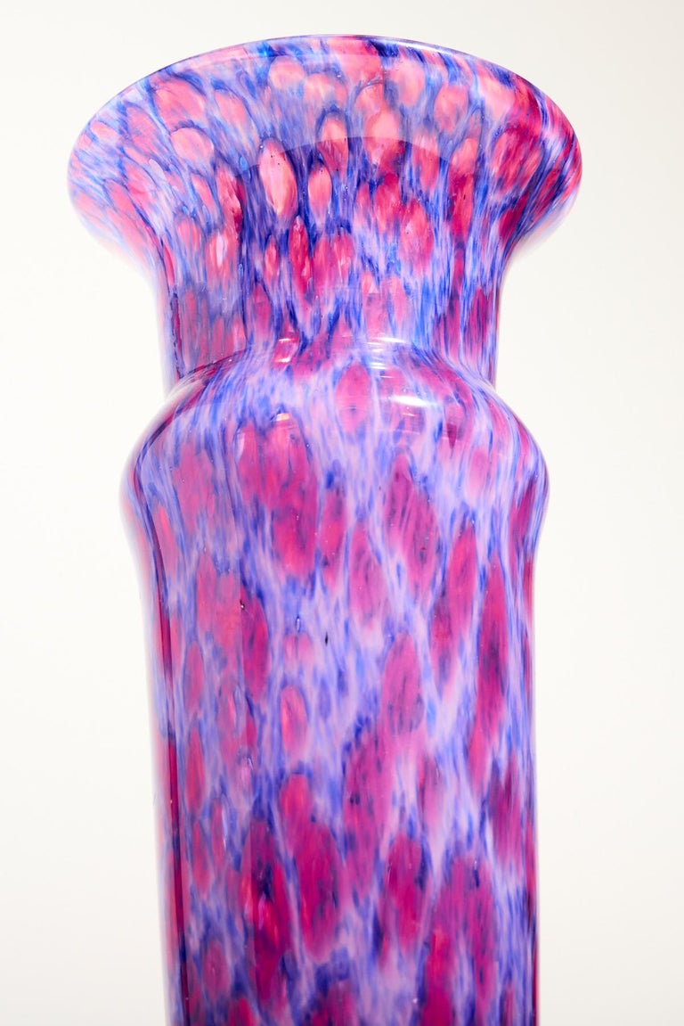 Art Glass Blue Pink Mottled Vase For Sale at 1stDibs