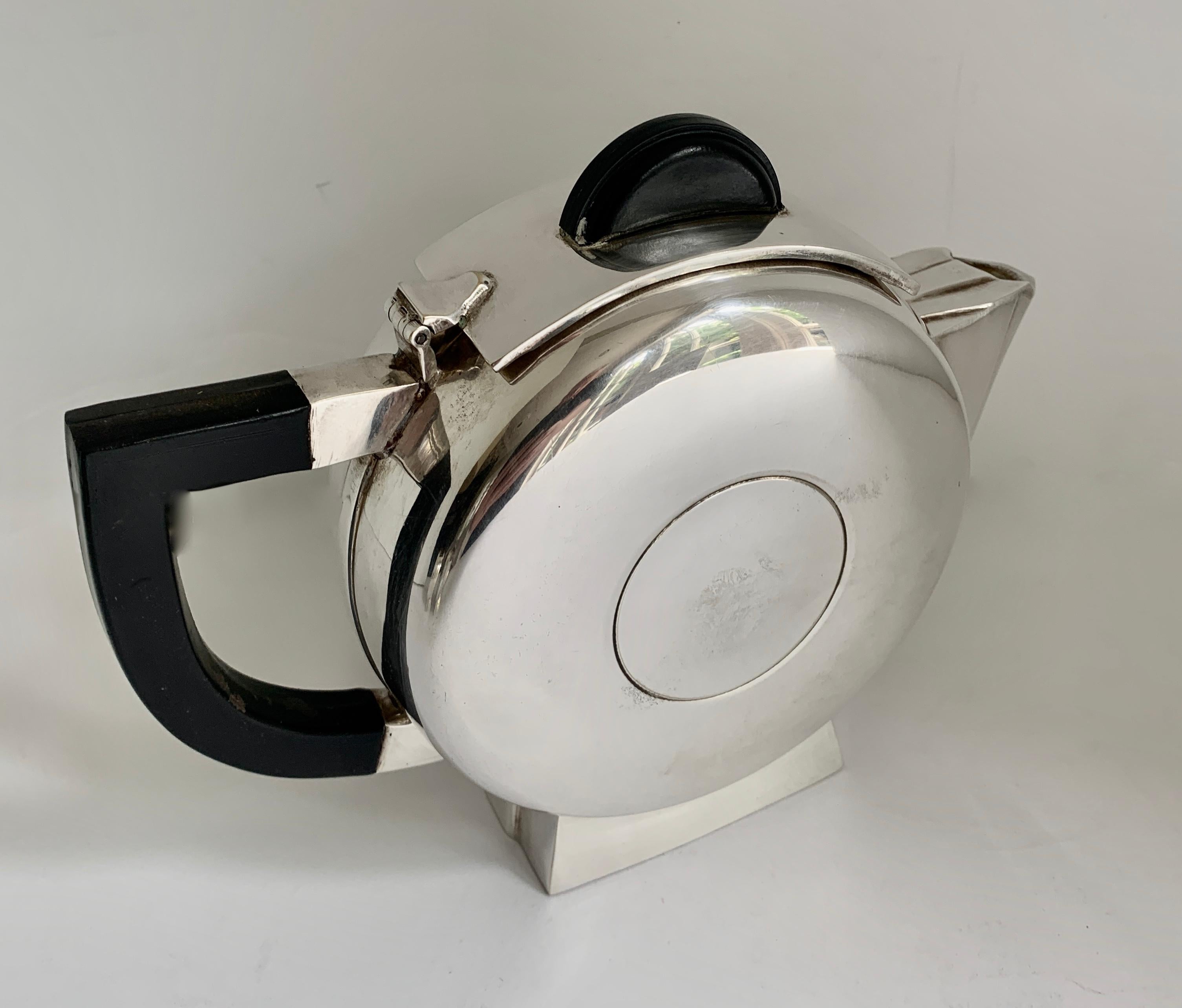 Art Modern Tea Set at 1stDibs