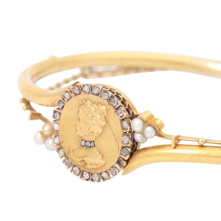 Art Nouveau bangle with a portrait of a woman For Sale at 1stDibs
