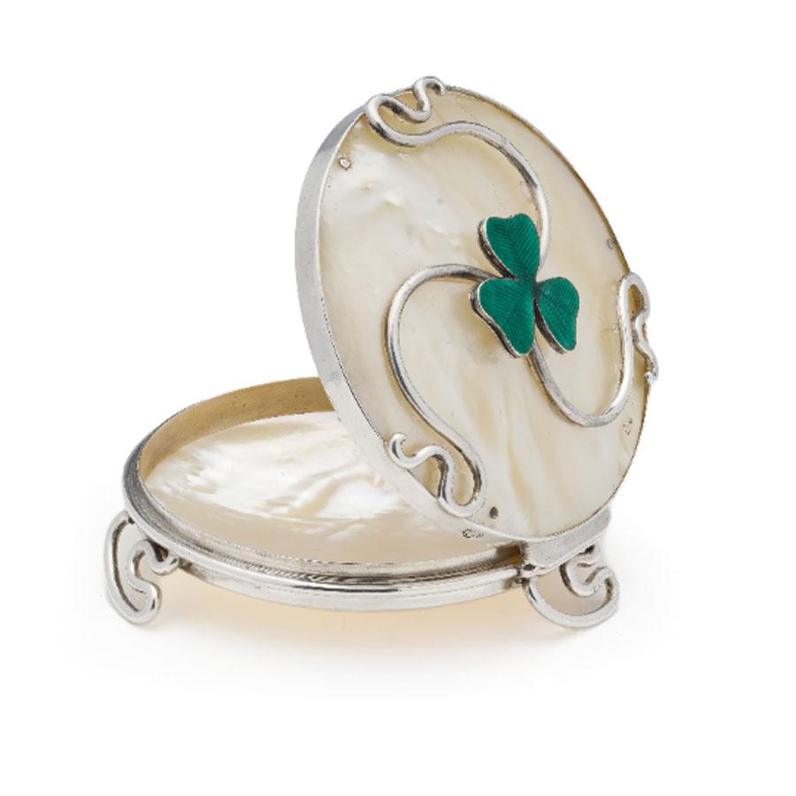 Art Nouveau Goldsmiths and Silversmiths Decorative Case, London, 1901 ...