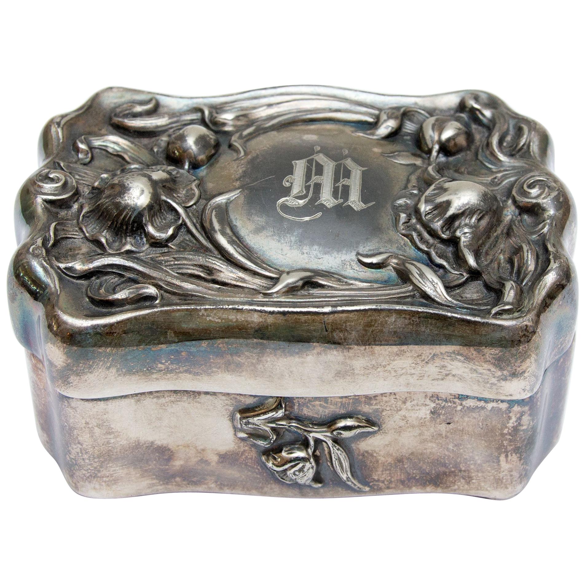 French Art Nouveau Silver Box For Sale at 1stDibs