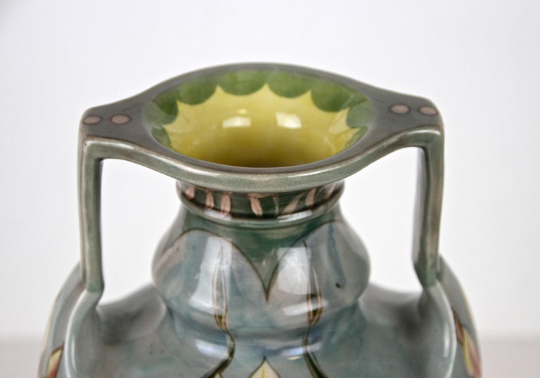 Art Nouveau Majolica Vase by Gerbing and Stephan, Bohemia circa 1910 ...