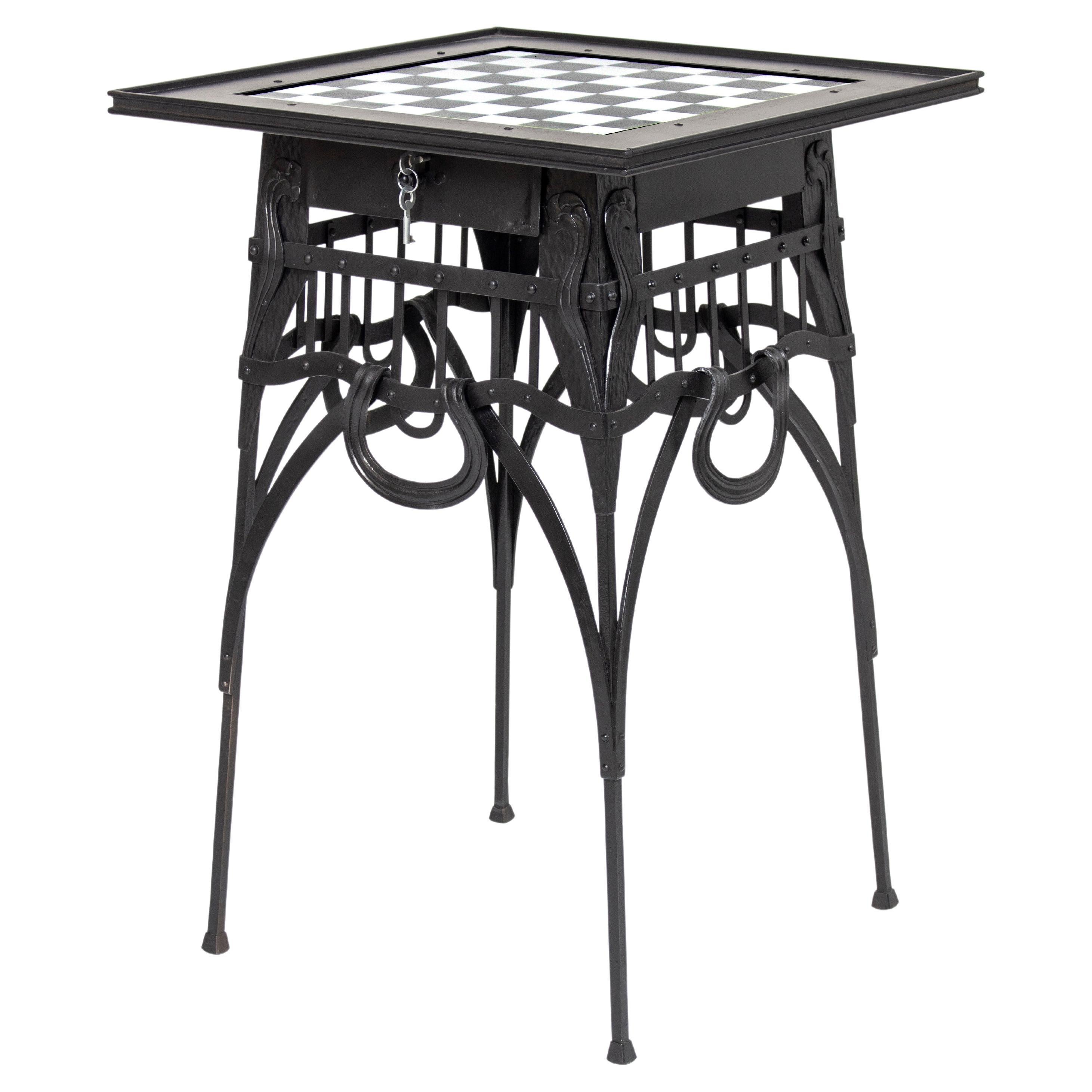 Viennese Convertible Chess Table in Rosewood Veneer For Sale at 1stDibs