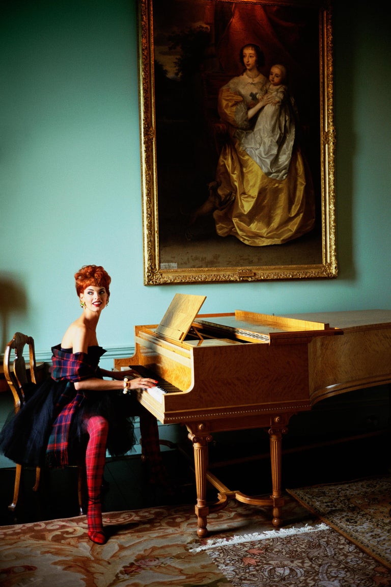 Arthur Elgort - Linda Evangelista, Scotland, VOGUE For Sale at 1stDibs