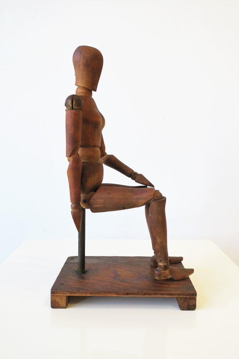 Wood Model Female Figure Sculpture Piece Articulating For Sale at 1stDibs