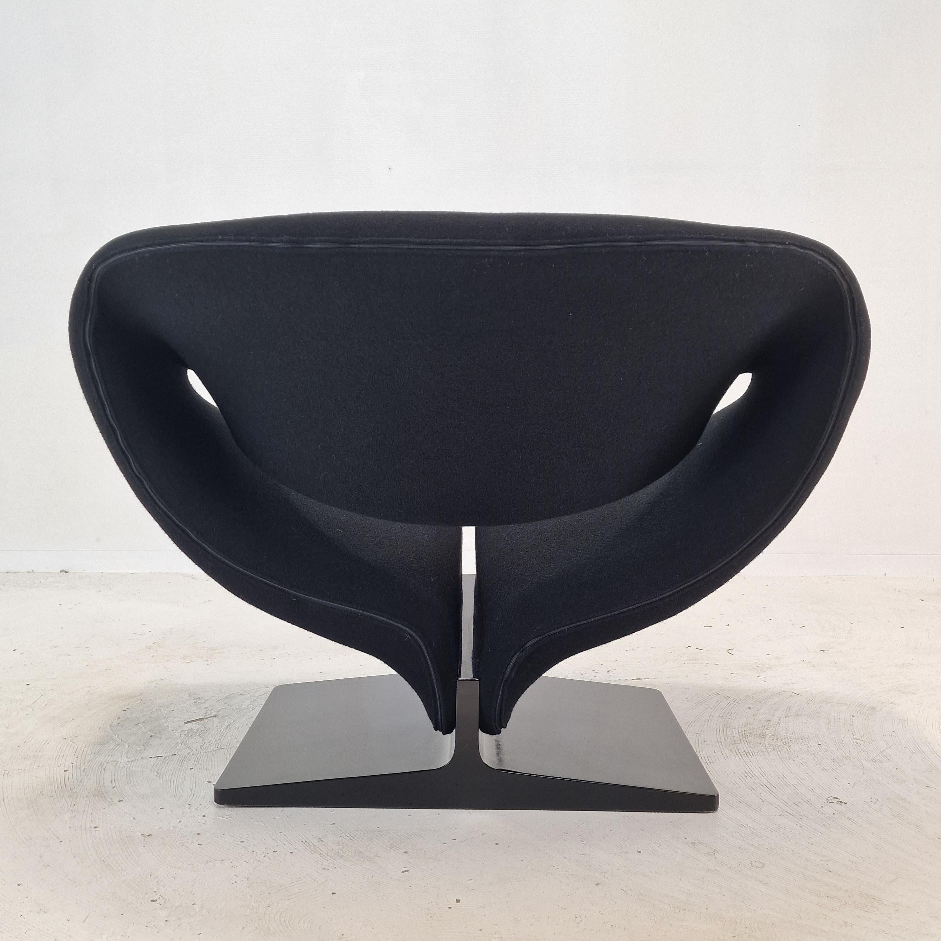 Artifort Ribbon Chair and Ottoman by Pierre Paulin for Artifort, 1980s ...