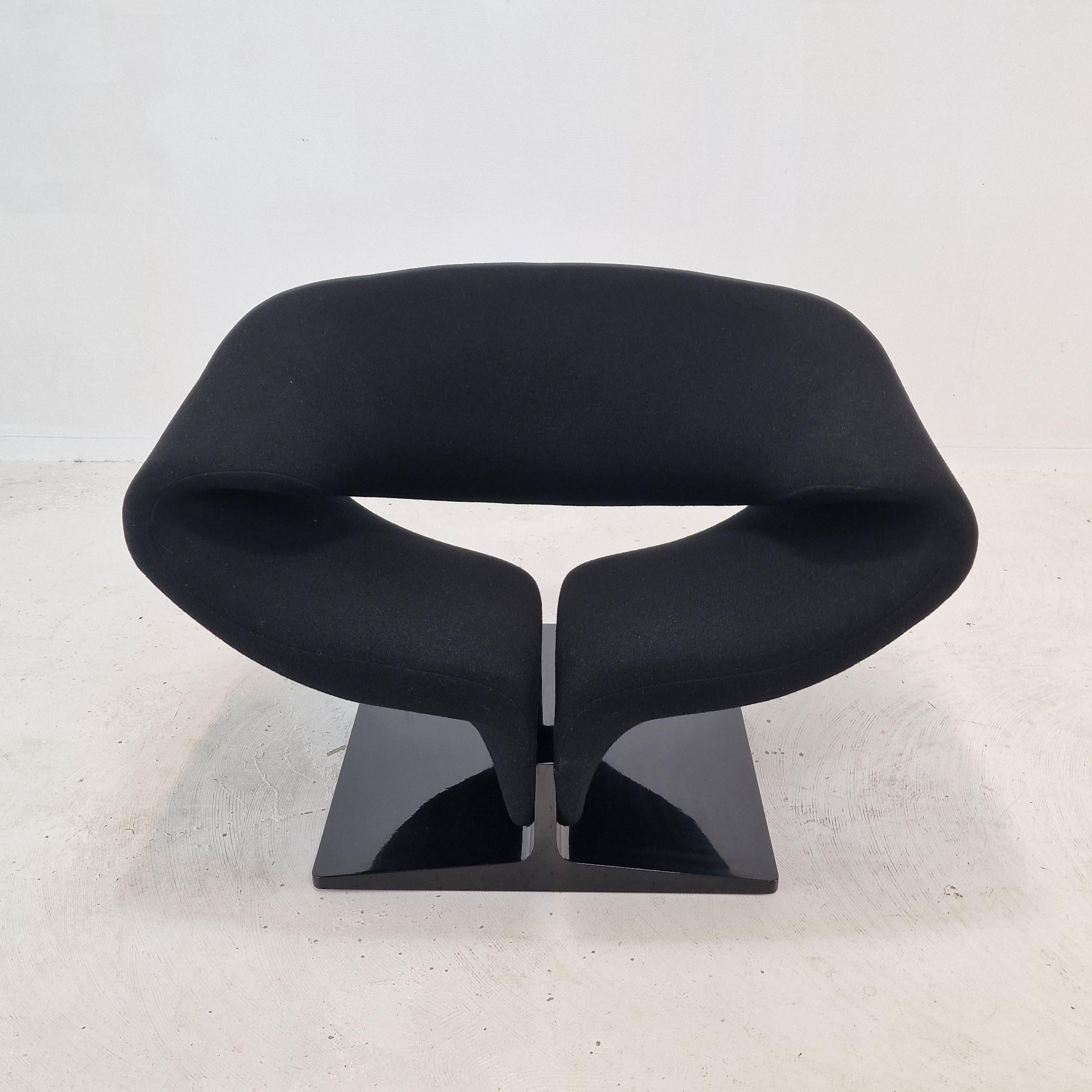 Artifort Ribbon Chair and Ottoman by Pierre Paulin for Artifort, 1980s ...