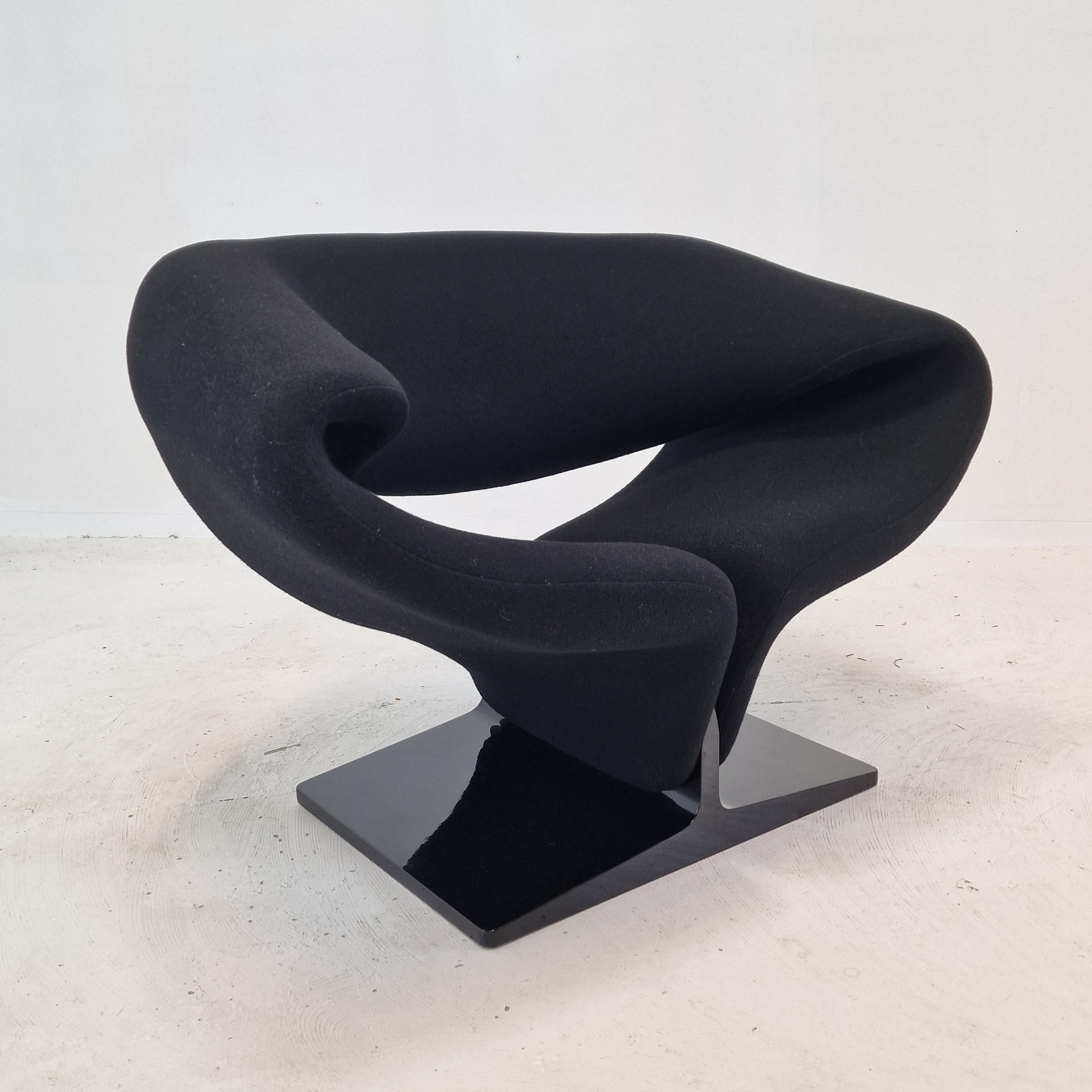 Artifort Ribbon Chair and Ottoman by Pierre Paulin for Artifort, 1980s ...