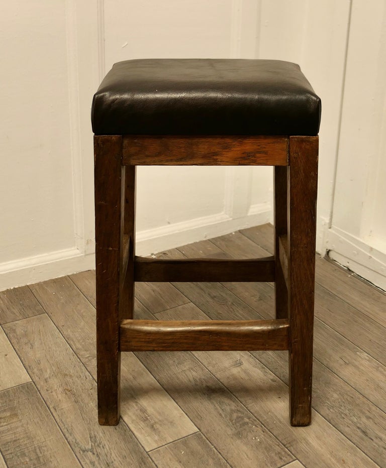 Arts and Crafts Golden Oak and Leather Stool For Sale at 1stDibs