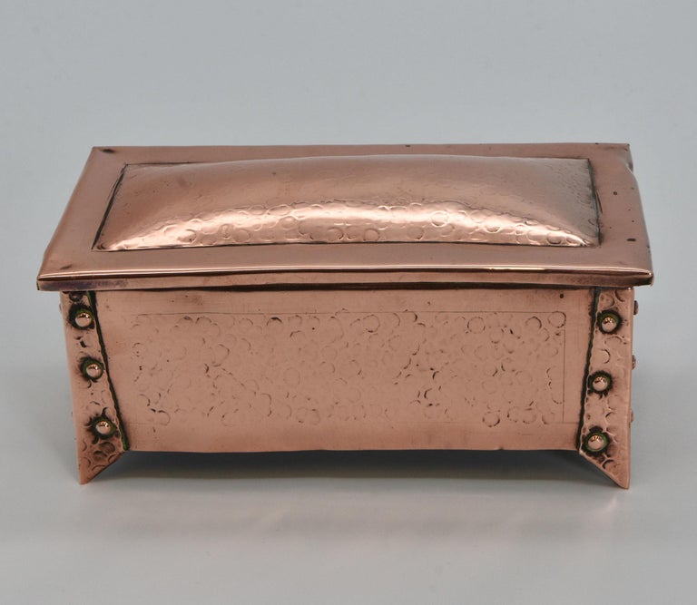 Arts and Crafts Small Copper Box, Circa 1900 For Sale at 1stDibs