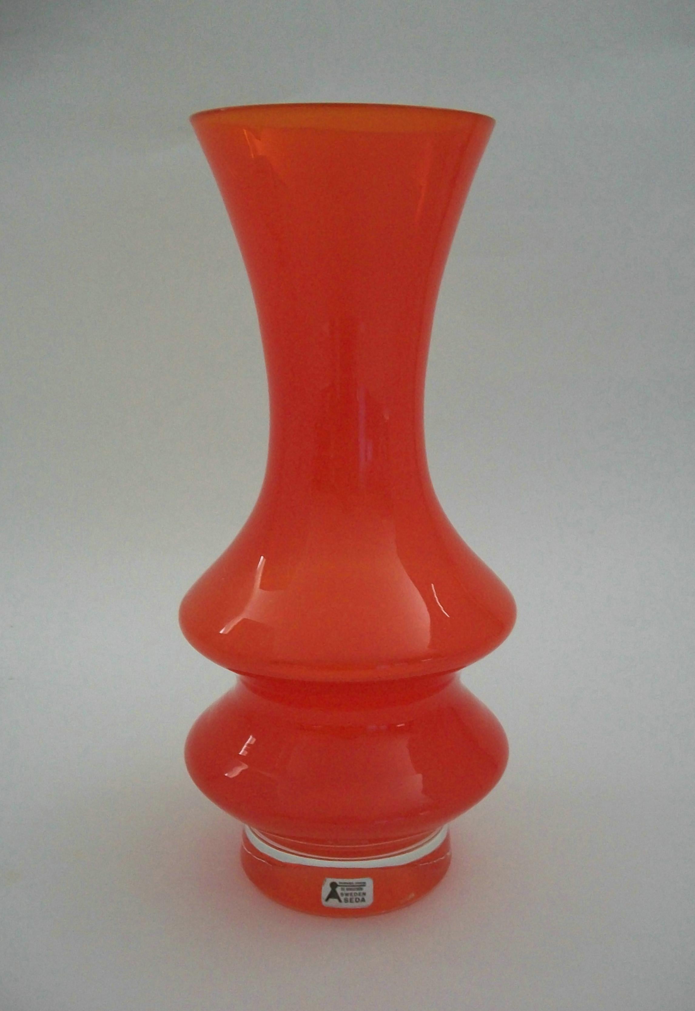 ÅSEDA GLASS - BO BORGSTRÖM - Orange Glass Vase - Signed - Sweden ...