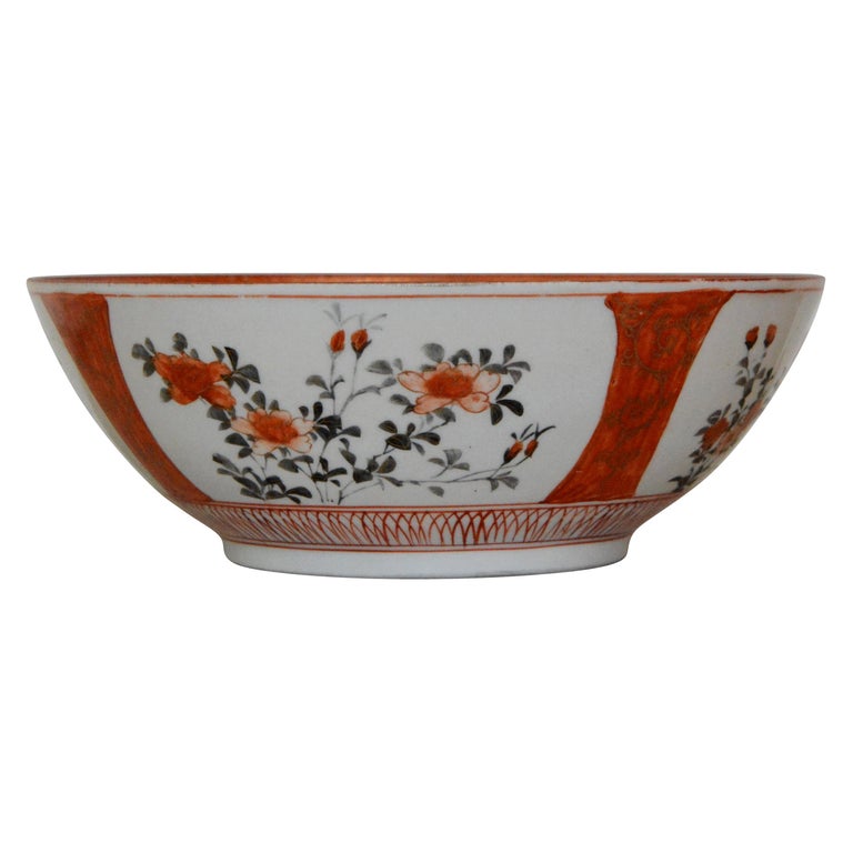 Asian Bowl with Floral Motif For Sale at 1stdibs