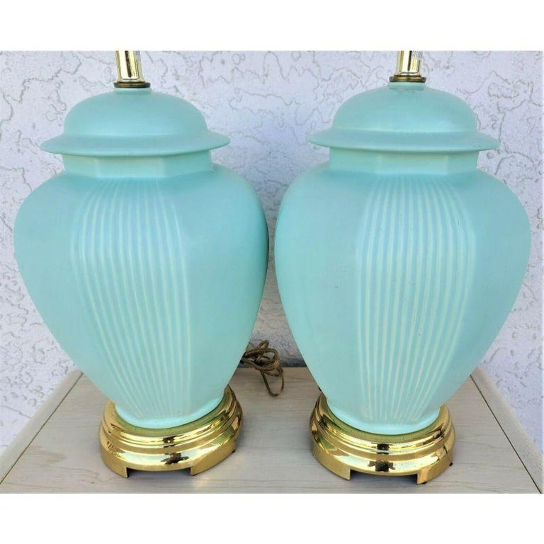 Asian Chinoiserie Ming Ginger Jar and Brass Table Lamps For Sale at 1stDibs