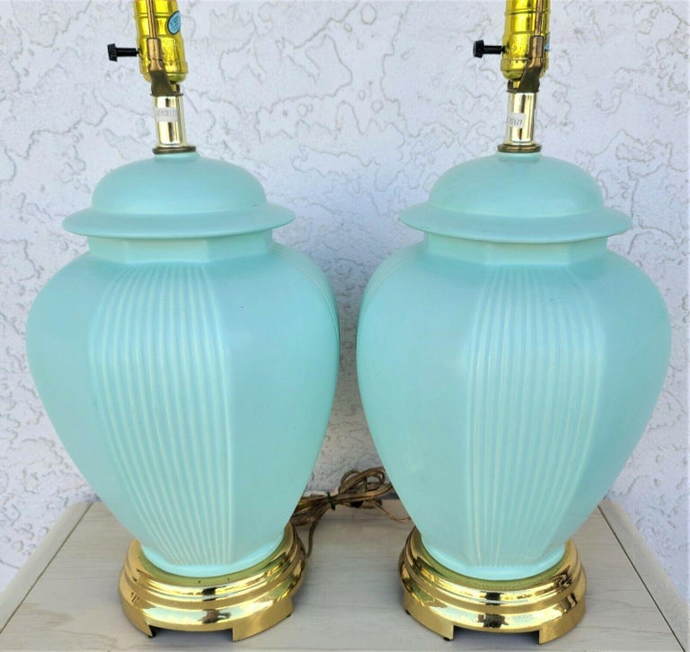 Asian Chinoiserie Ming Ginger Jar and Brass Table Lamps For Sale at 1stDibs