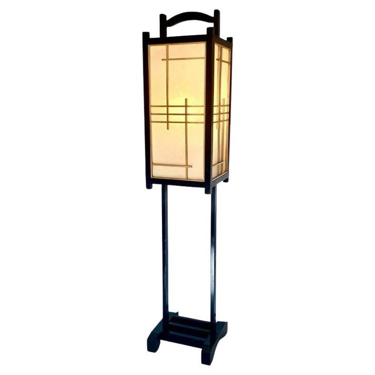 Asian Tower Floor Lamp For Sale at 1stDibs