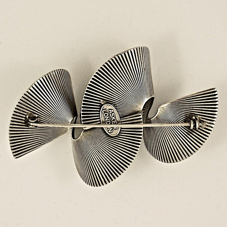 Askew London Silver Plated Ridged Ribbon Swirl Crystal Brooch circa ...
