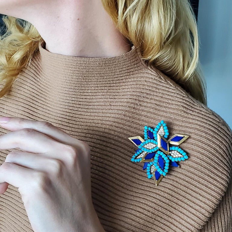 Asprey 1971 London Geometric Brooch 18kt Yellow Gold with 64.72 Cts in ...