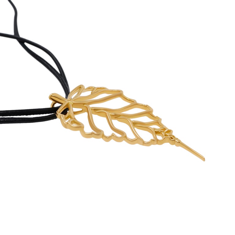 Assael Angela Cummings 18k Yellow Gold Pendant Necklace For Sale at 1stDibs