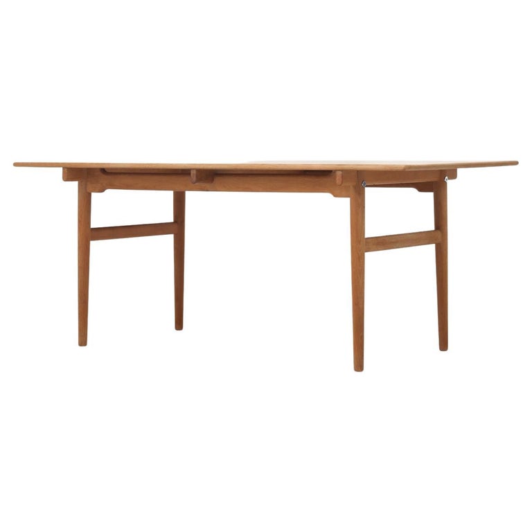 At 327 dining table by Hans J. Wegner For Sale at 1stDibs