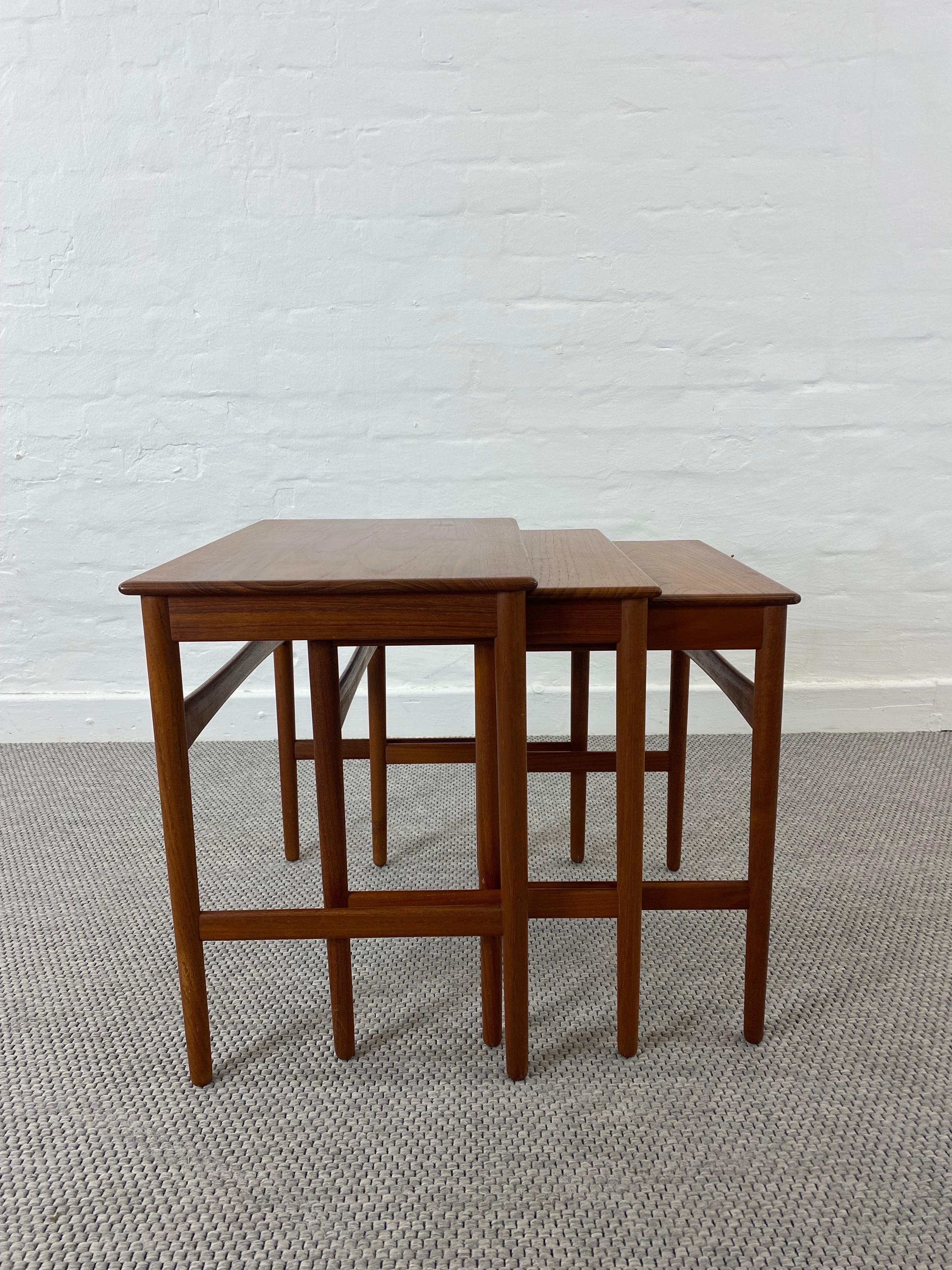 AT40 Nesting Tables in Teak by Hans Wegner for Andreas Tuck , 1960s For ...