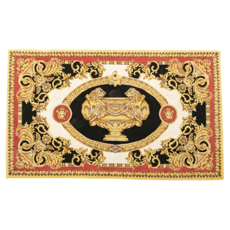 ATELIER VERSACE - Rug 'Petit Petitot White' For Sale at 1stDibs