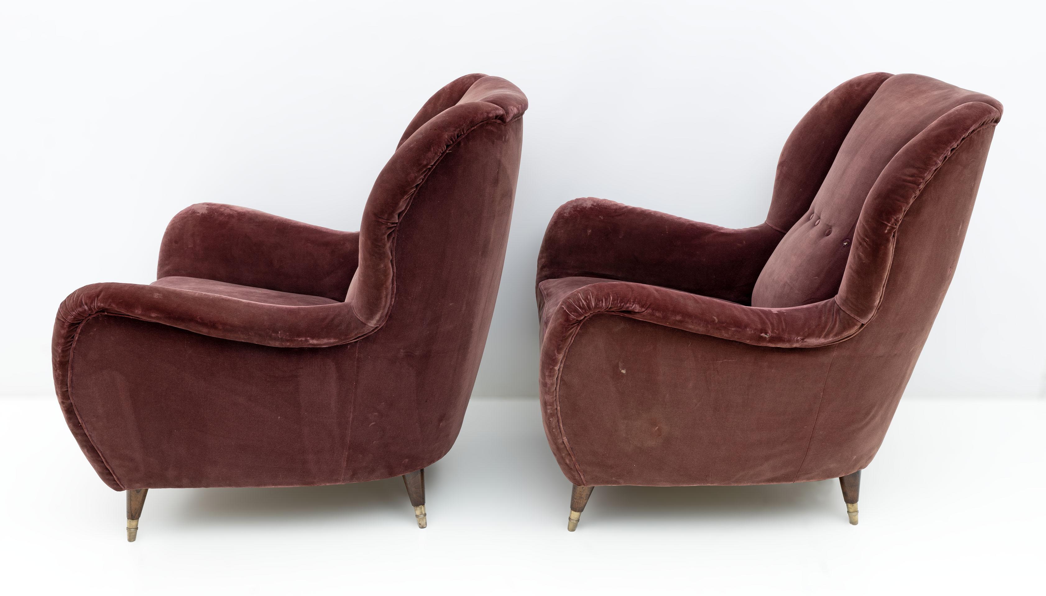 Gio Ponti Style Mid-Century Modern Italian Armchairs by ISA, 1950s ...