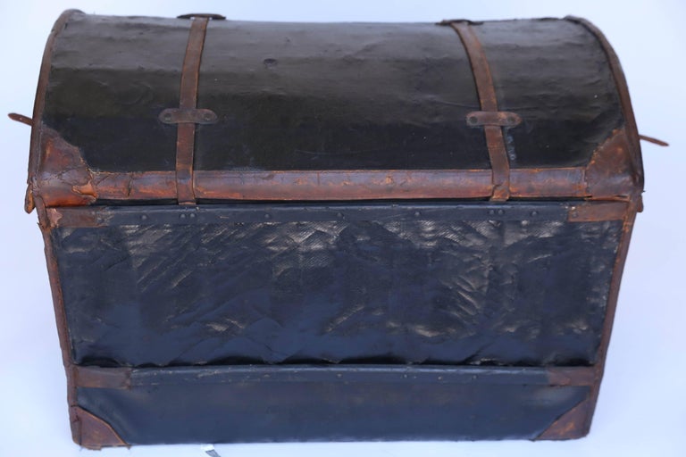 Au Depart Camel Back Trunk, circa 1900 For Sale at 1stDibs