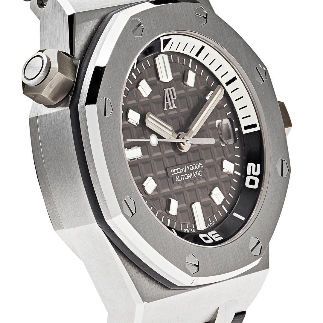 Audemars Piguet Royal Oak Offshore Diver Stainless Steel Grey Dial ...